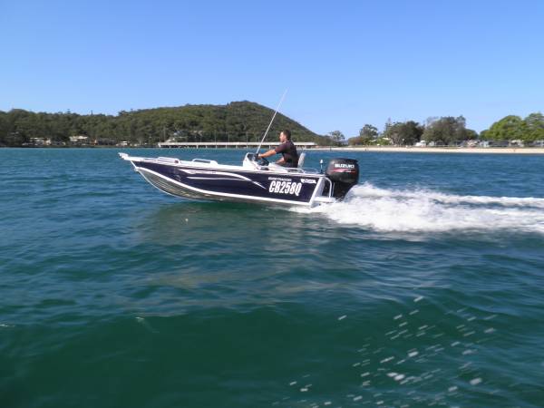 2014 Stessl Edgetracker | Boat Research | Yachthub