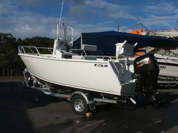 2014 Stessl 530 Trophy | Boat Research | Boats Online