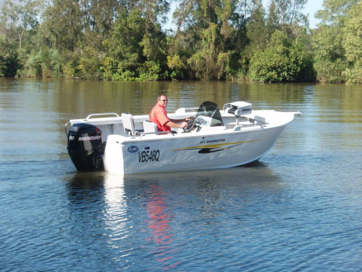 2014 Clark 455 Dominator | Boat Research | BoatsOnline