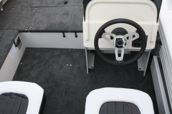 2014 Bluefin 4.35 Wildcat | Boat Research | Yachthub