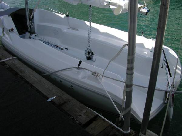 2014 Hunter 18 | Boat Research | Yachthub