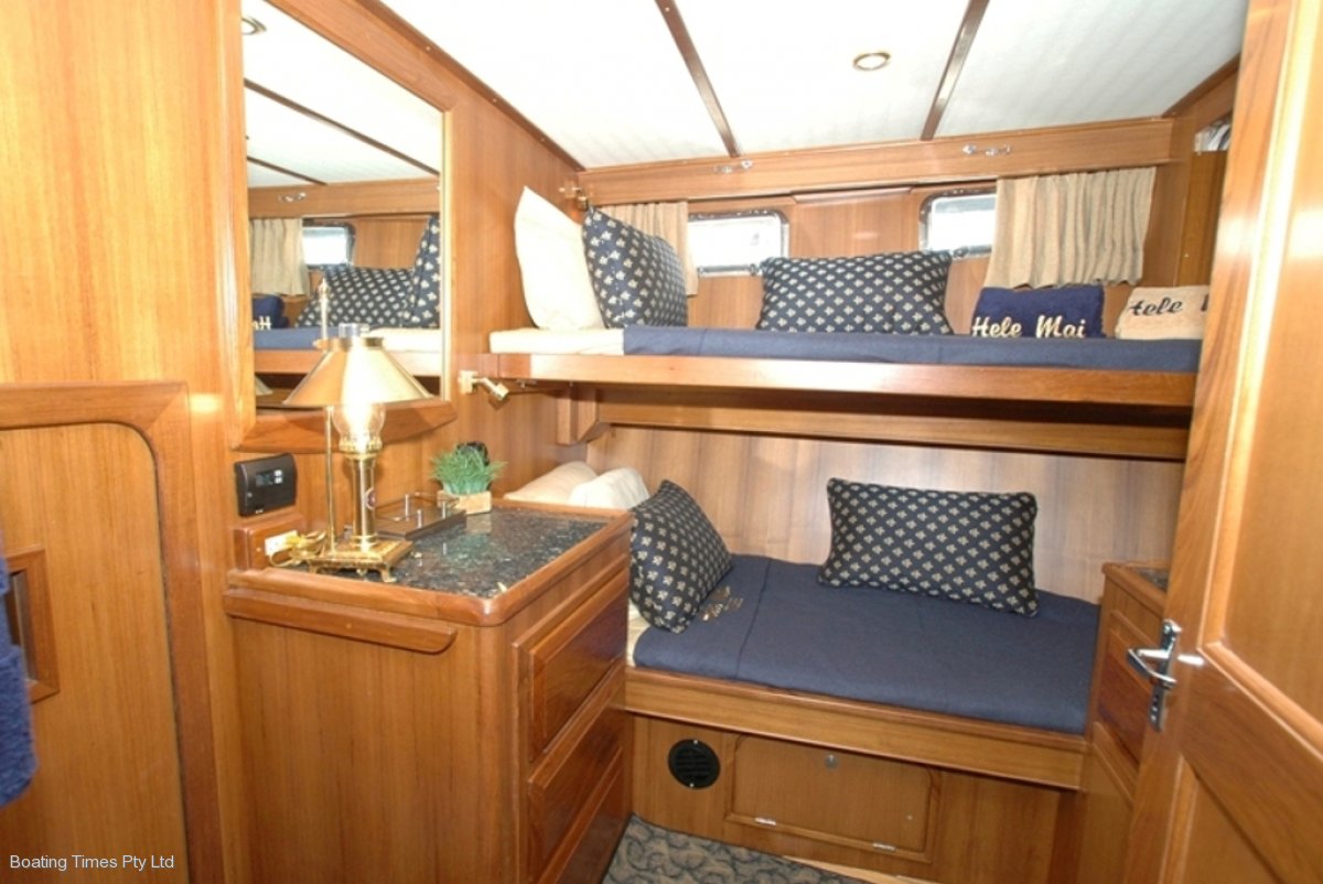 2014 Defever 46 | Boat Research | Yachthub