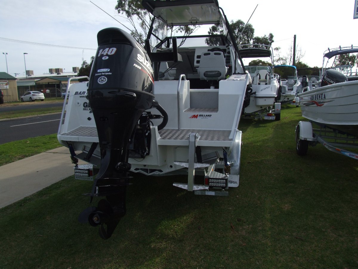 2014 Bar Crusher 615c | Boat Research | Boats Online