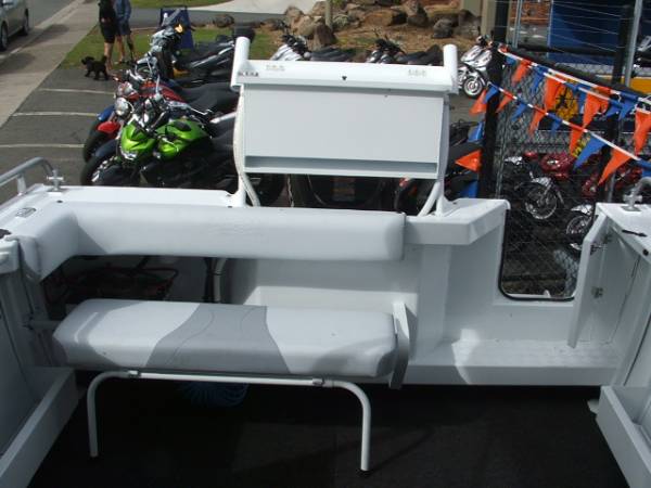 2012 Stessl 610 Seahawk | Boat Research | Boats Online