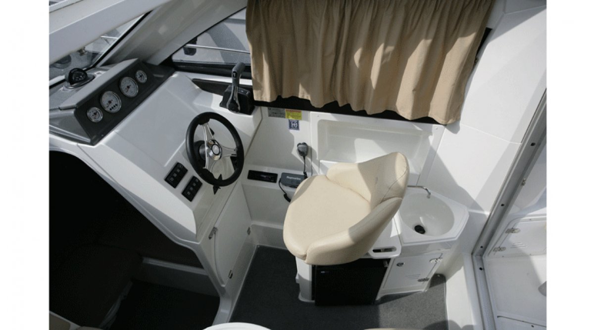 2014 Karnic 2265 Storm Line | Boat Research | Yachthub