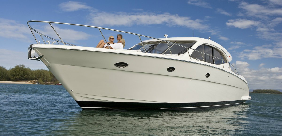 2013 Maritimo C60 Cabriolet | Boat Research | Yachthub