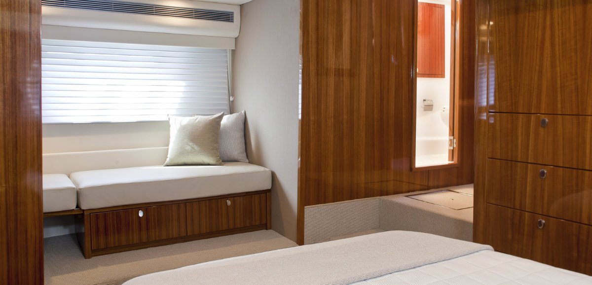 2013 Maritimo C60 Cabriolet | Boat Research | Yachthub