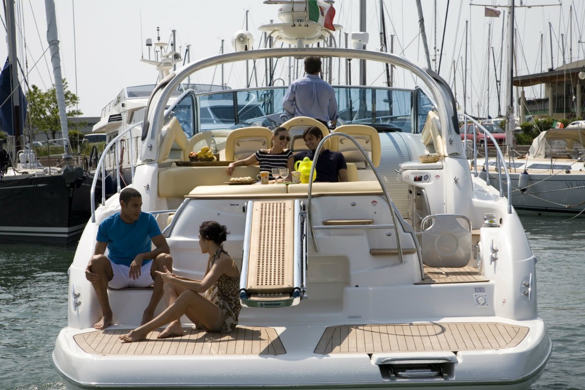 2014 Cranchi 43 Open Mediterrannee | Boat Research | BoatsOnline