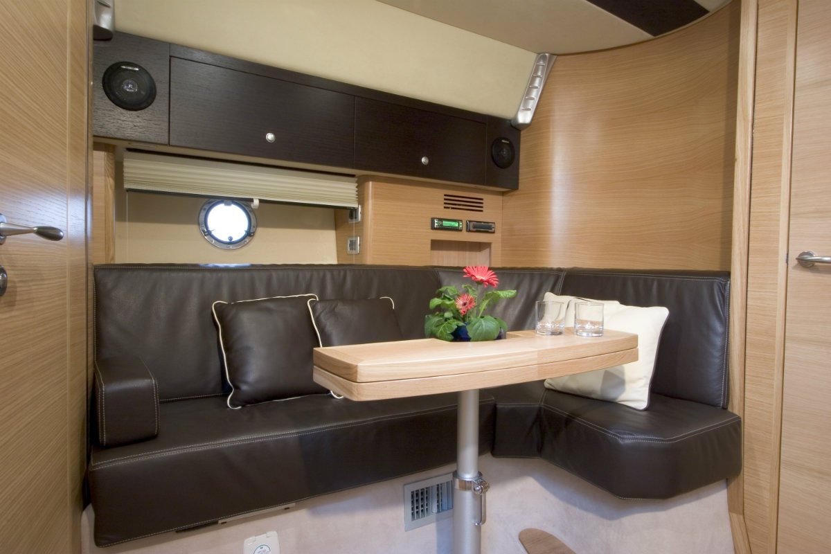 2014 Cranchi 43 Open Mediterrannee | Boat Research | BoatsOnline