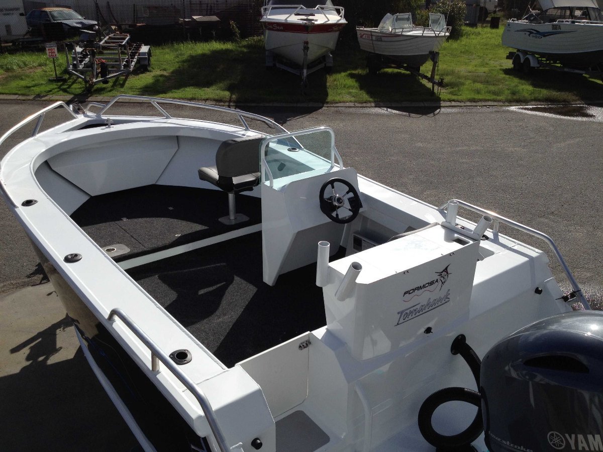 2013 Formosa Tomahawk 520 Side Console | Boat Research | Boats Online