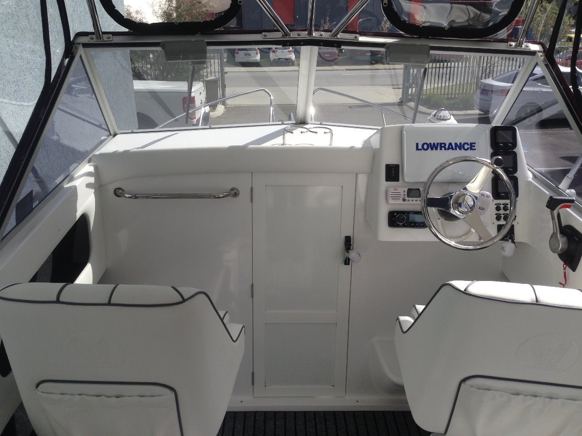 2015 Caribbean Reef Runner | Boat Research | BoatsOnline