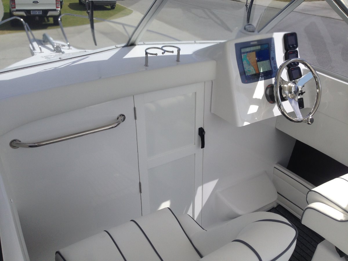 2015 Caribbean Reef Runner | Boat Research | BoatsOnline