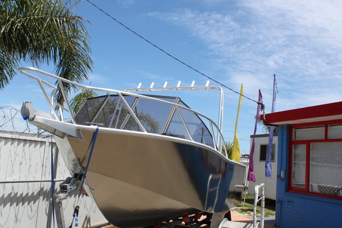 2014 Fish Hunter 550 | Boat Research | Boats Online