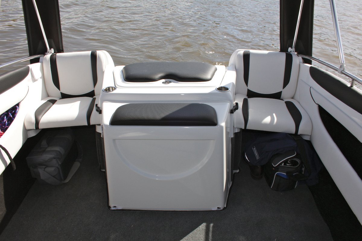 2015 Whittley Cruiser 2080 | Boat Research | Yachthub