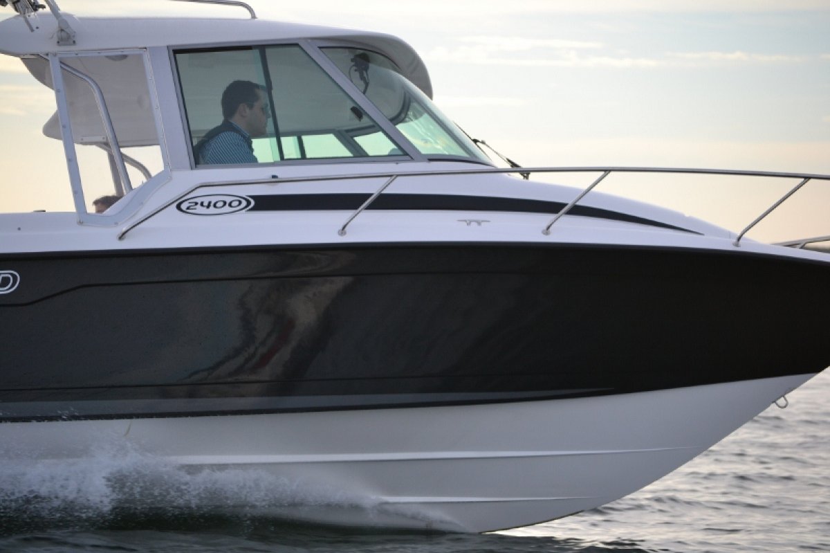 2015 Whittley Sl 24 | Boat Research | Yachthub