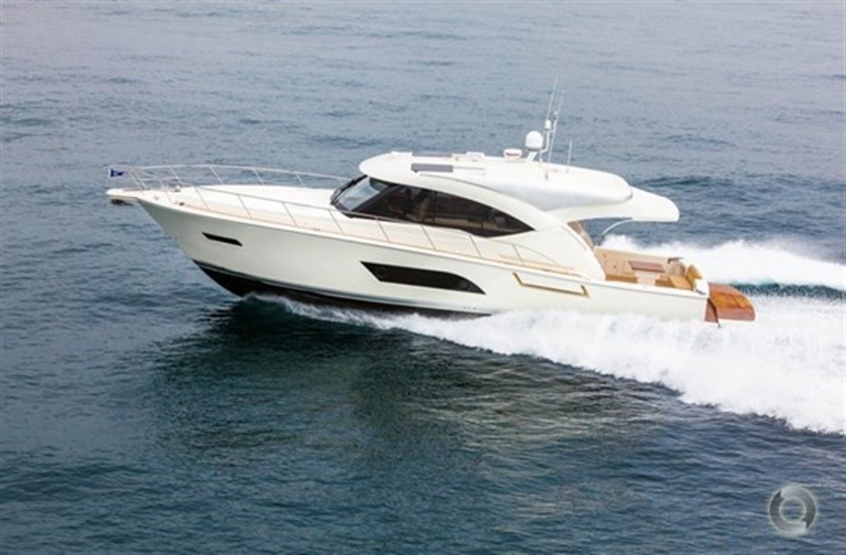 2015 Riviera 565 Suv | Boat Research | Boats Online