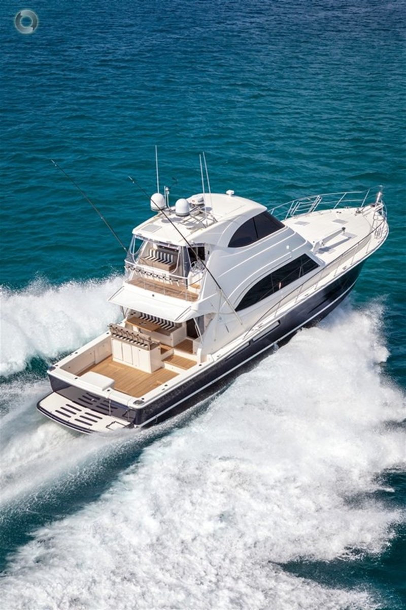 2015 Riviera 63 Enclosed Flybridge | Boat Research | Boats Online