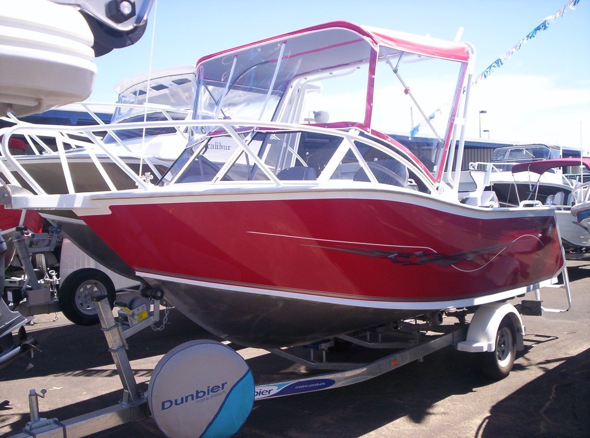 2016 Goldstar 5000 Runabout | Boat Research | Yachthub
