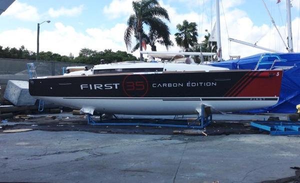 2016 Beneteau First 35 | Boat Research | Yachthub