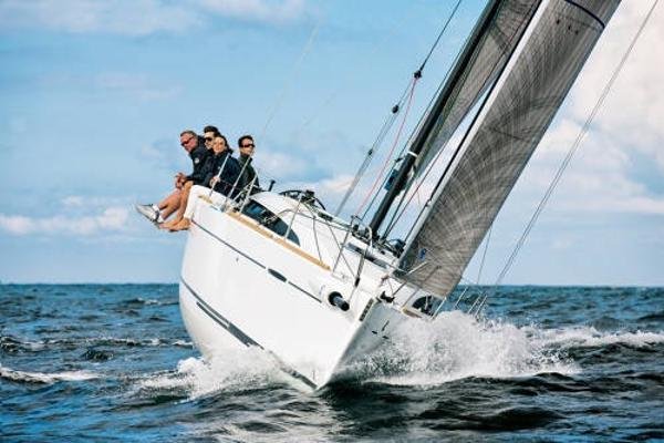 2016 Beneteau First 35 | Boat Research | Yachthub
