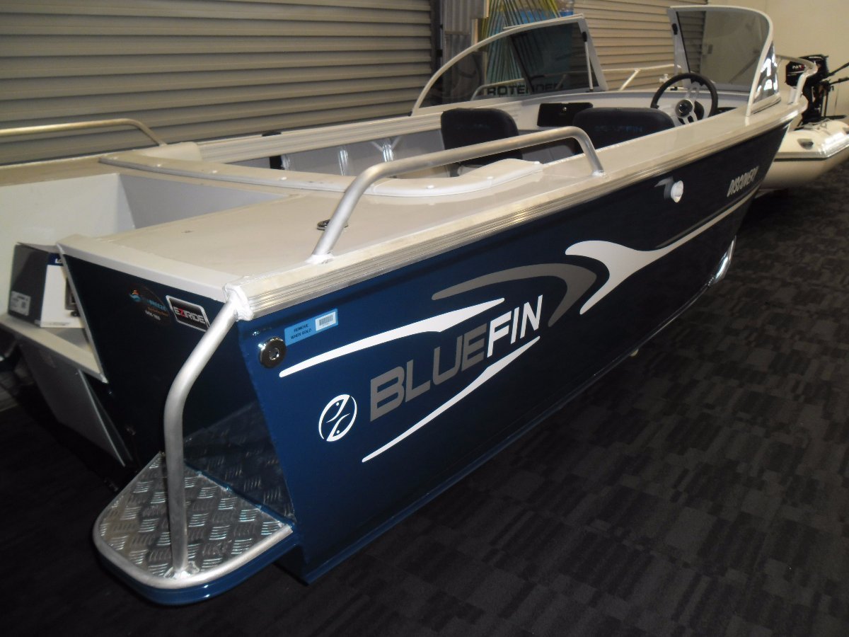 2015 Bluefin Discovery 4.5 | Boat Research | Yachthub