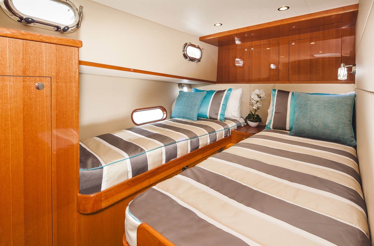 2017 Alaska 49 Aft Cabin | Boat Research | Yachthub