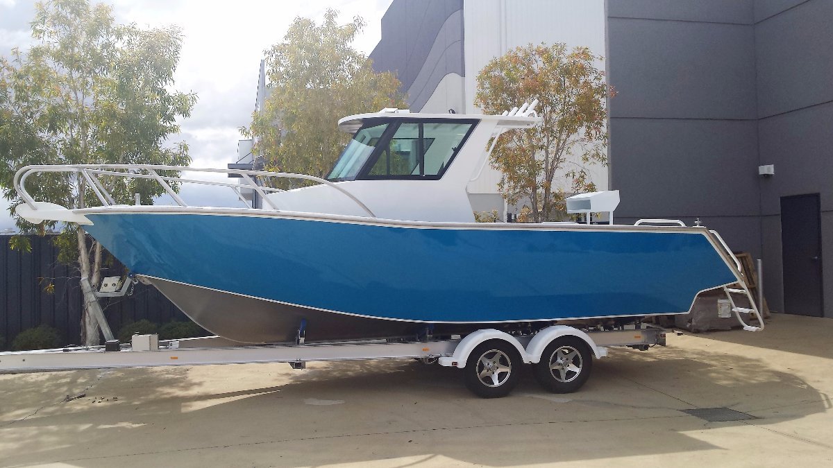 2017 Oceanic Fabrication 6.8 Center Cabin | Boat Research | Yachthub