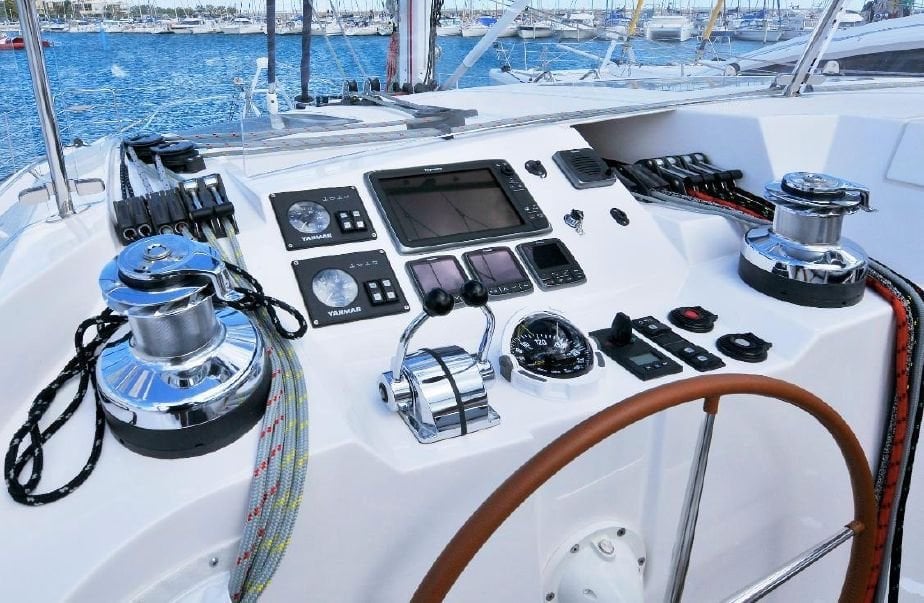 2017 Privilege 43 | Boat Research | Boats Online