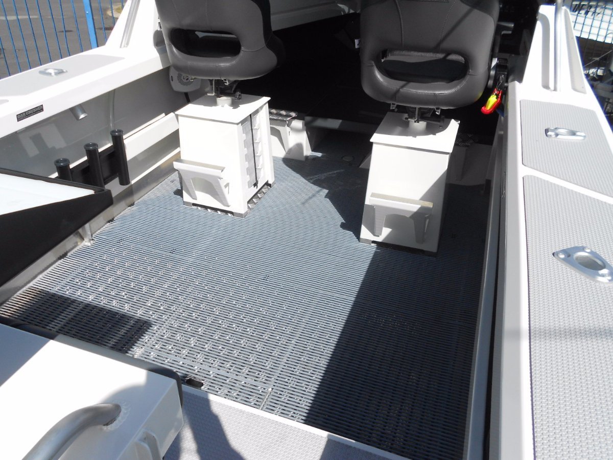 2016 Bar Crusher 615ht | Boat Research | Boats Online