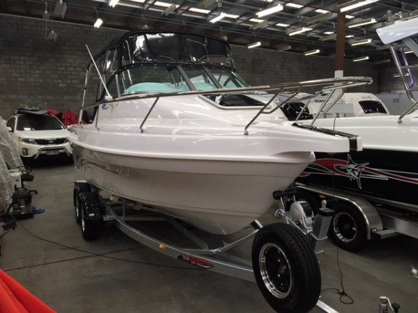 2016 Haines Hunter 565 Cruiser | Boat Research | Yachthub