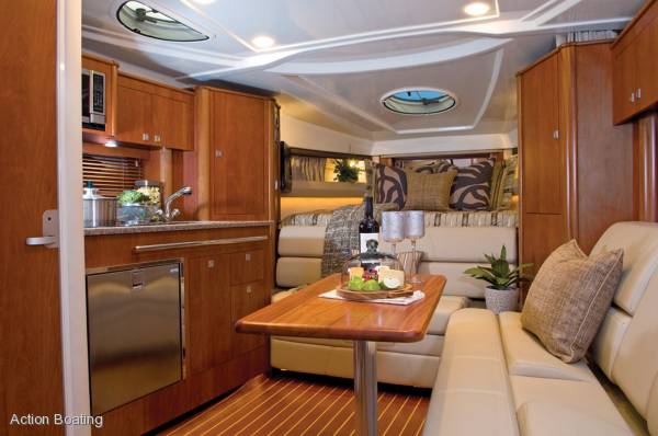 2016 Monterey 335 | Boat Research | BoatsOnline