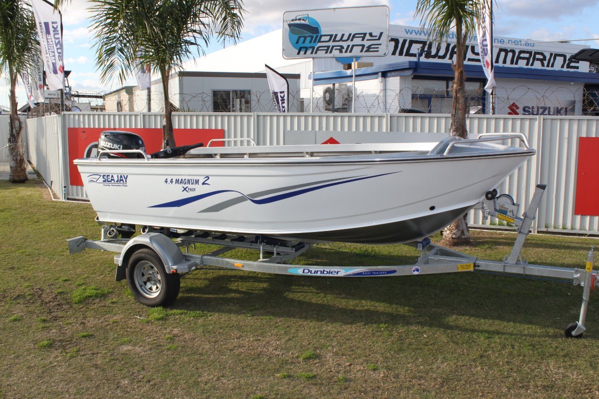 2016 Sea Jay 4.40 Magnum | Boat Research | BoatsOnline
