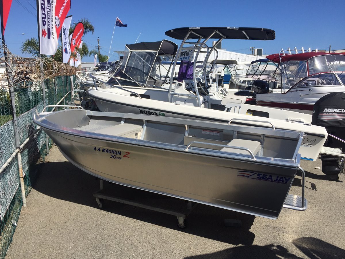 2016 Sea Jay 4.40 Magnum 2 X Pack | Boat Research | BoatsOnline