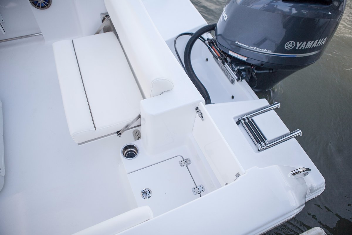 2016 Sportsman Open 232 Centre Console | Boat Research | Yachthub