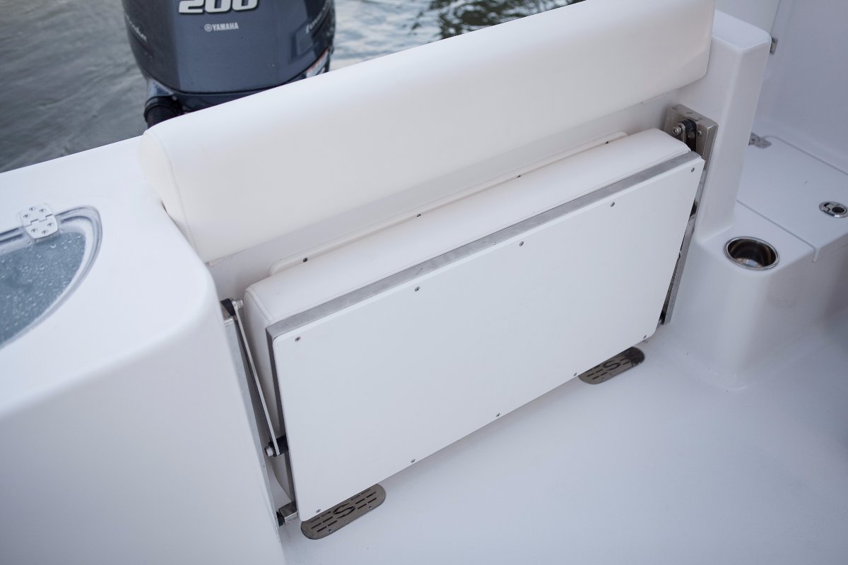 2016 Sportsman Open 232 Centre Console | Boat Research | Yachthub