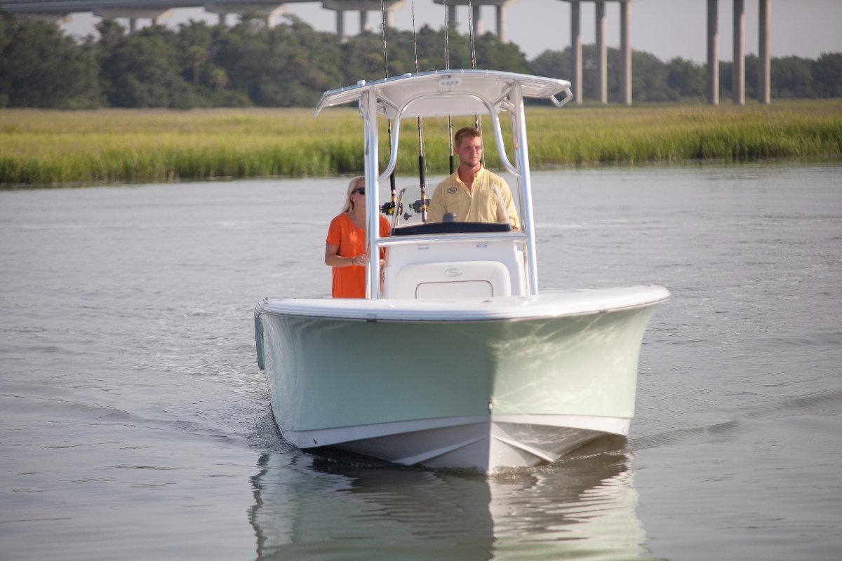 2016 Sportsman Open 232 Centre Console | Boat Research | Yachthub