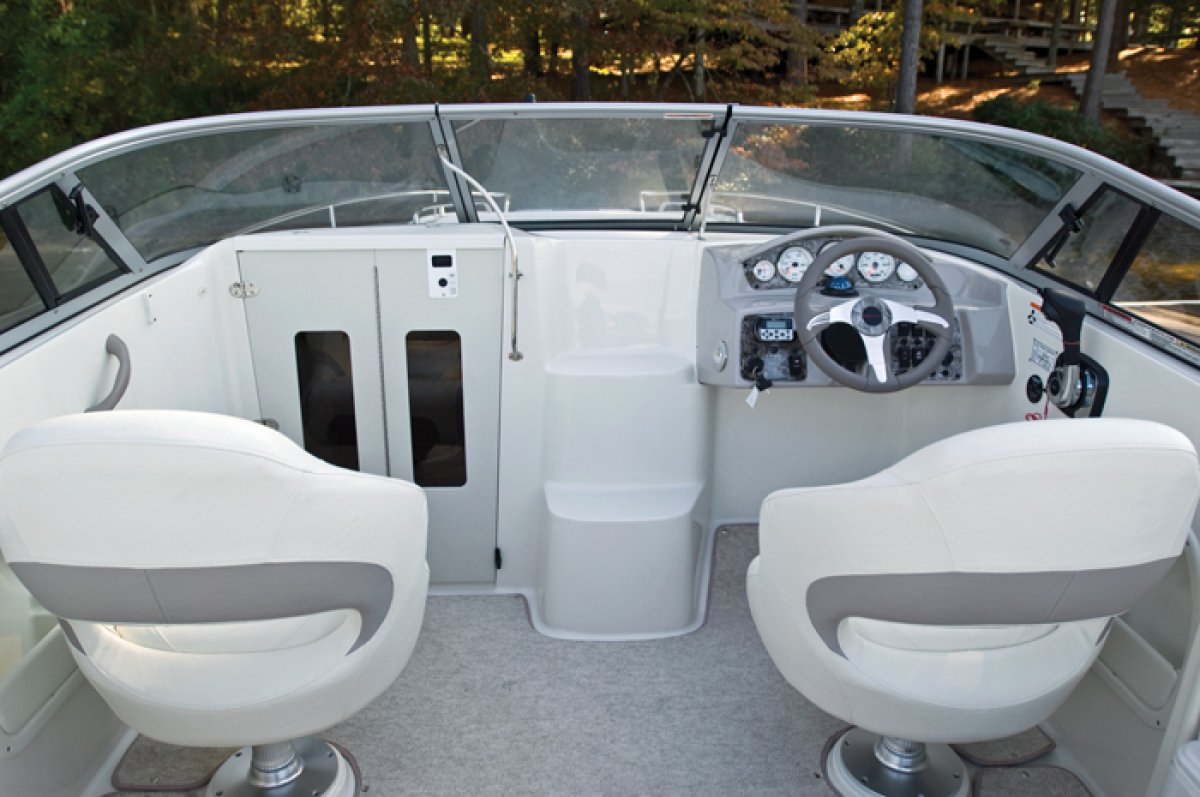 2015 Stingray Cuddy Cabin | Boat Research | BoatsOnline