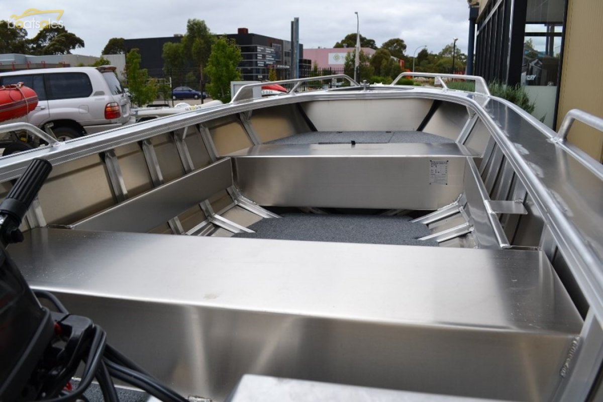 2017 Anglapro 424 Spec | Boat Research | Yachthub