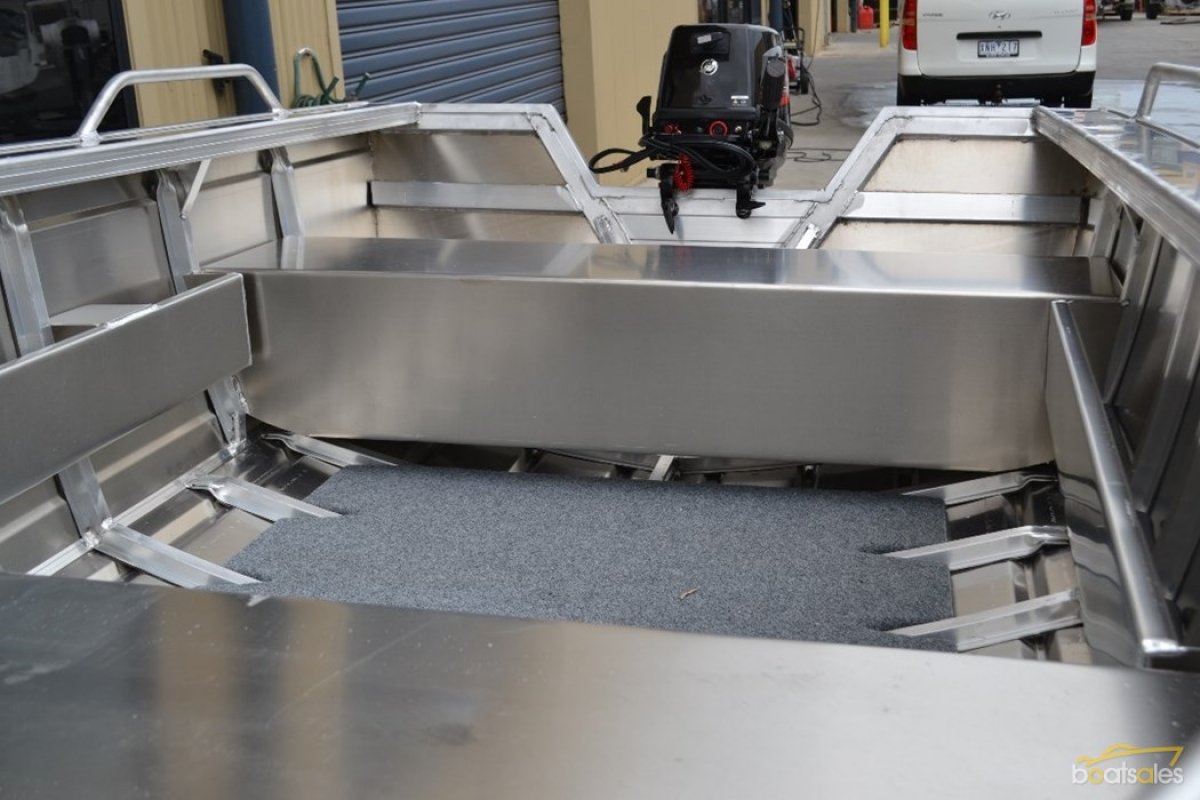 2017 Anglapro 424 Spec | Boat Research | Boats Online