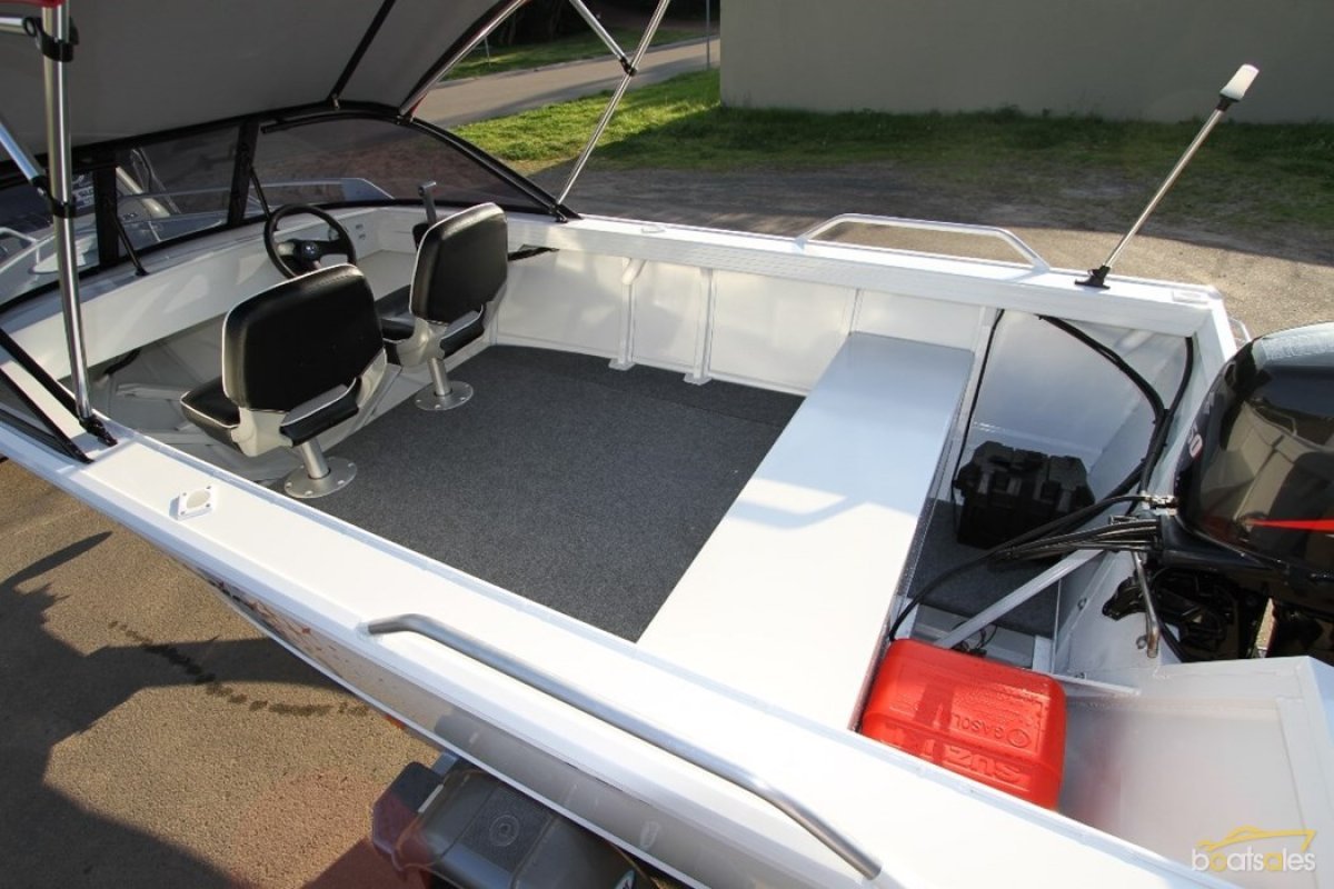 2017 Anglapro Getaway 424 | Boat Research | Yachthub