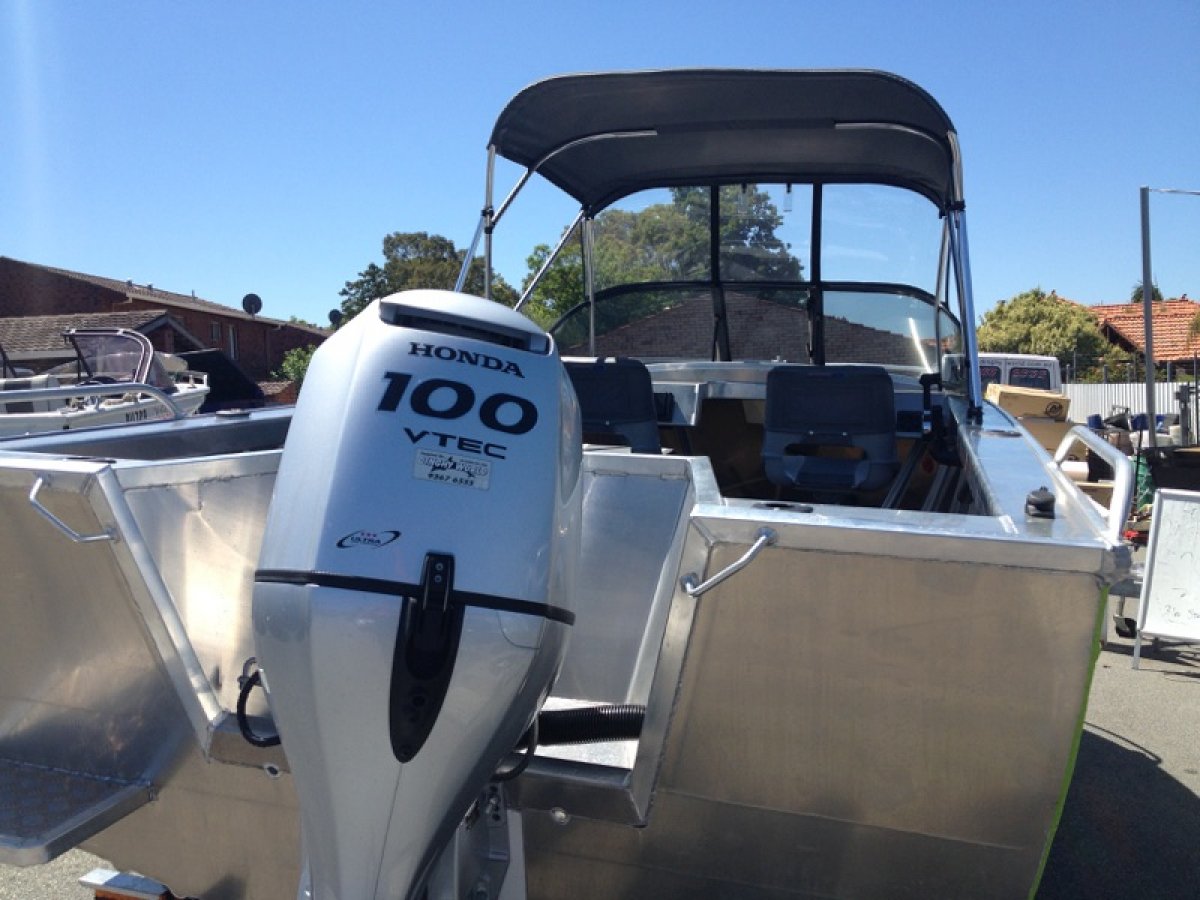 2017 Brooker 510 Cc Xtd | Boat Research | Yachthub