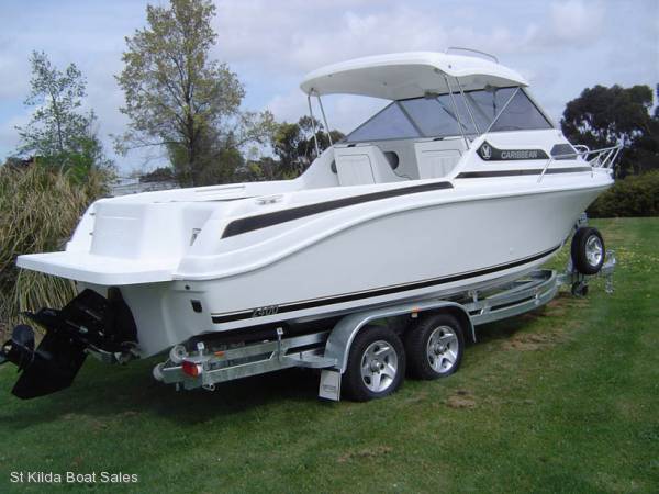 2017 Caribbean 2400 | Boat Research | BoatsOnline