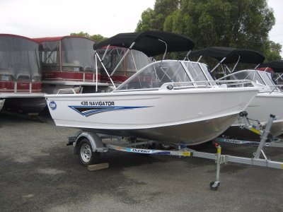 2017 Clark 435 Navigator | Boat Research | Yachthub