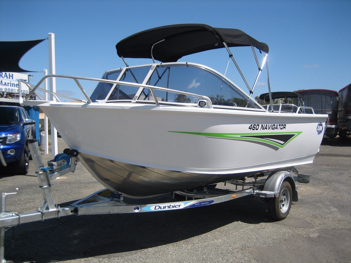2017 Clark 460 Navigator | Boat Research | BoatsOnline
