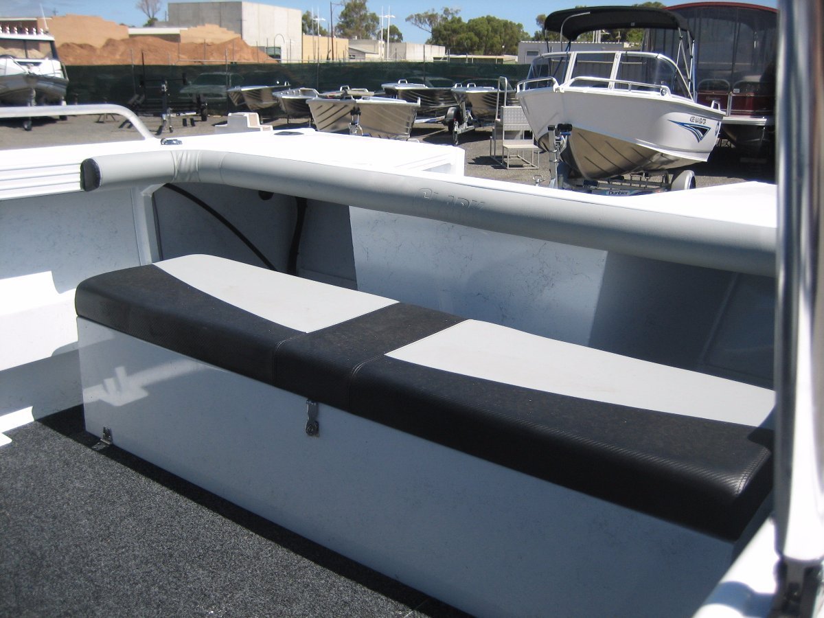 2017 Clark 460 Navigator | Boat Research | BoatsOnline