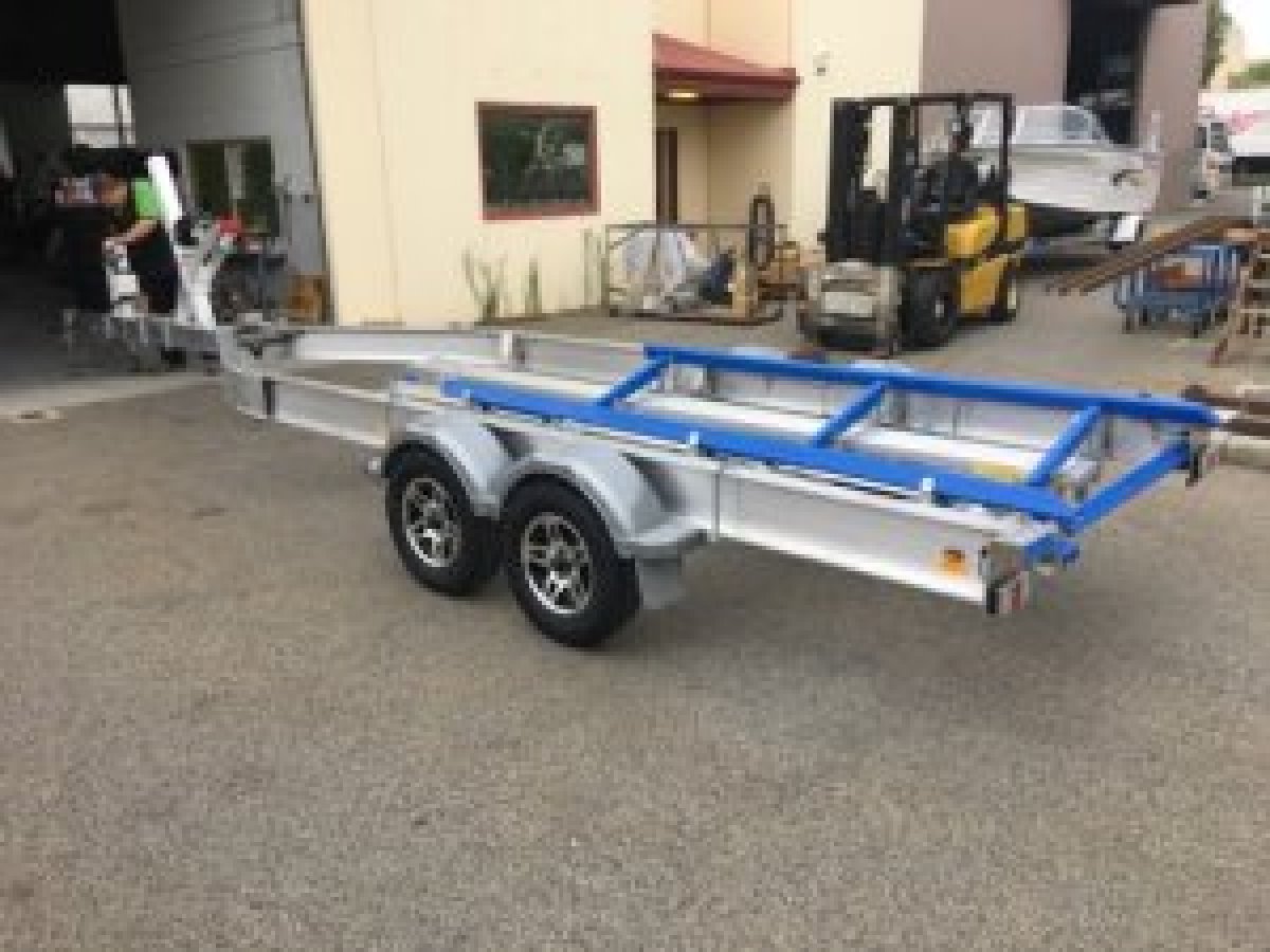 2017 Goldstar Aluminium Boat Trailer | Boat Research | Yachthub