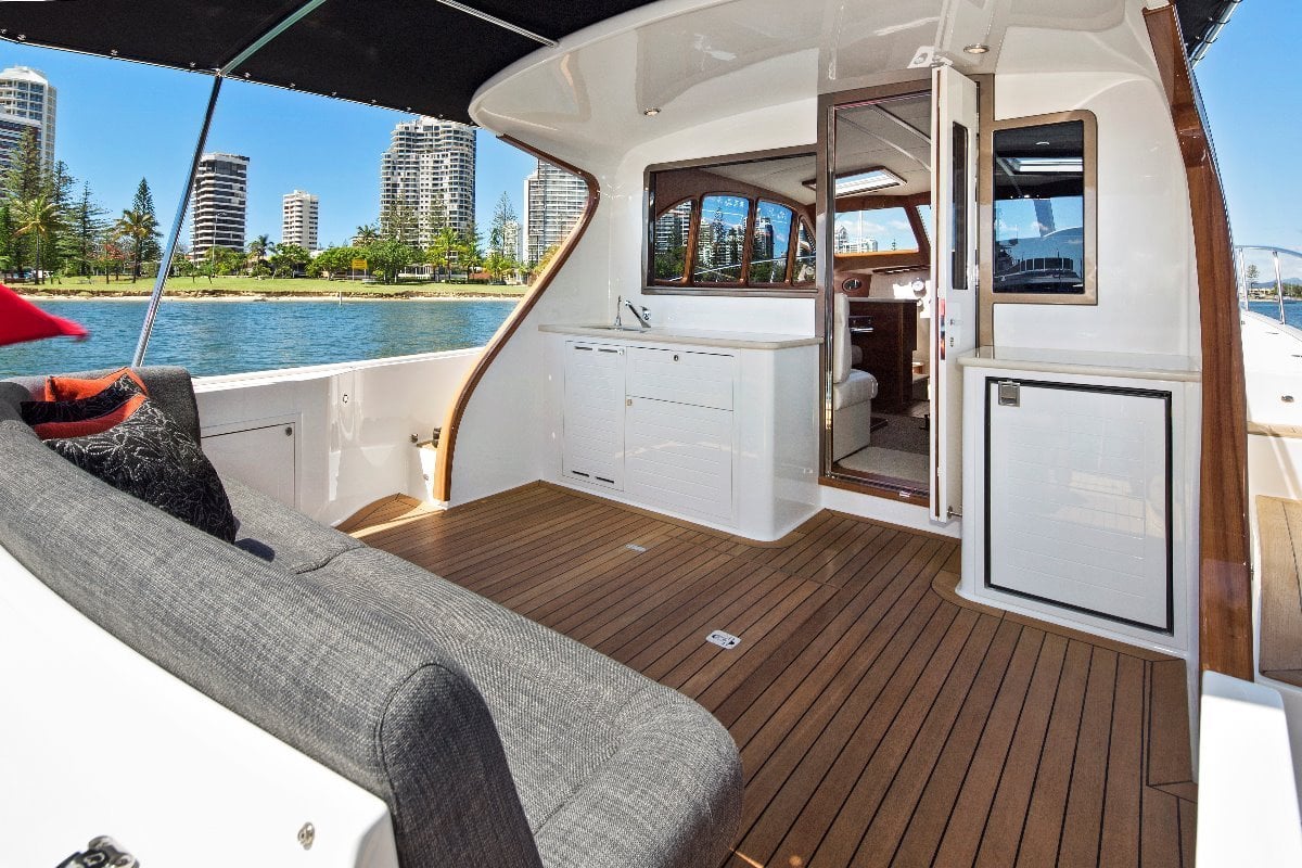 2017 Palm Beach 42 | Boat Research | Boats Online