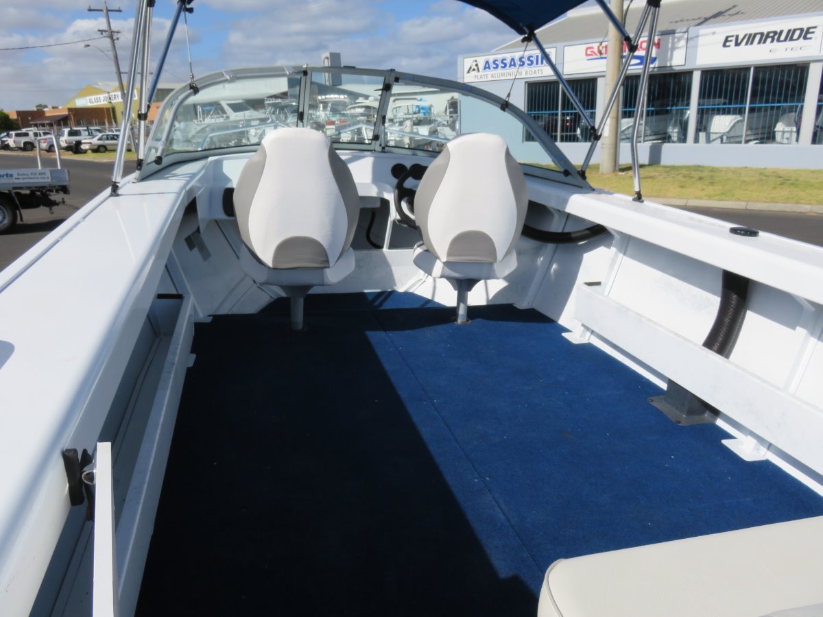 2017 Savage 485 Bay Cruiser | Boat Research | Yachthub