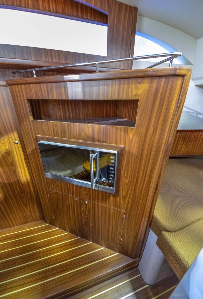 2017 Silvercraft 34 | Boat Research | Boats Online