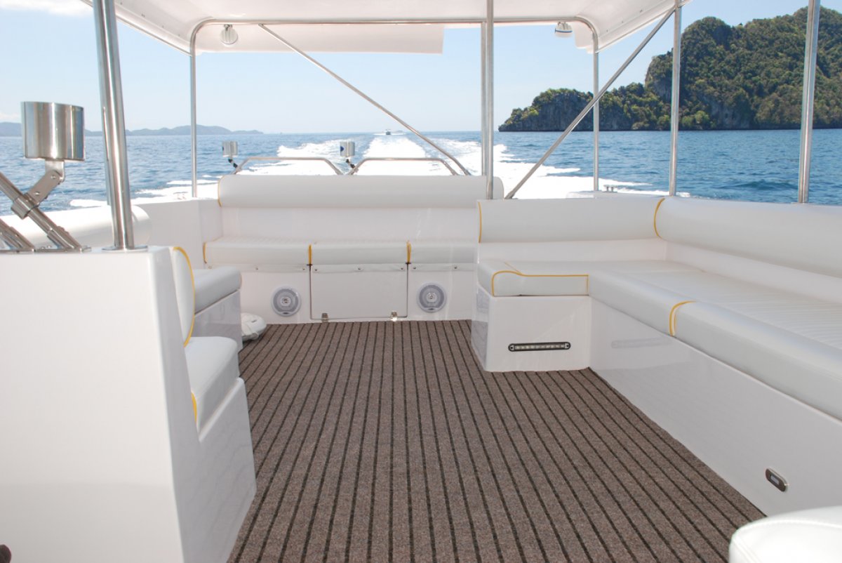 2017 Silvercraft 36 Touring | Boat Research | Yachthub